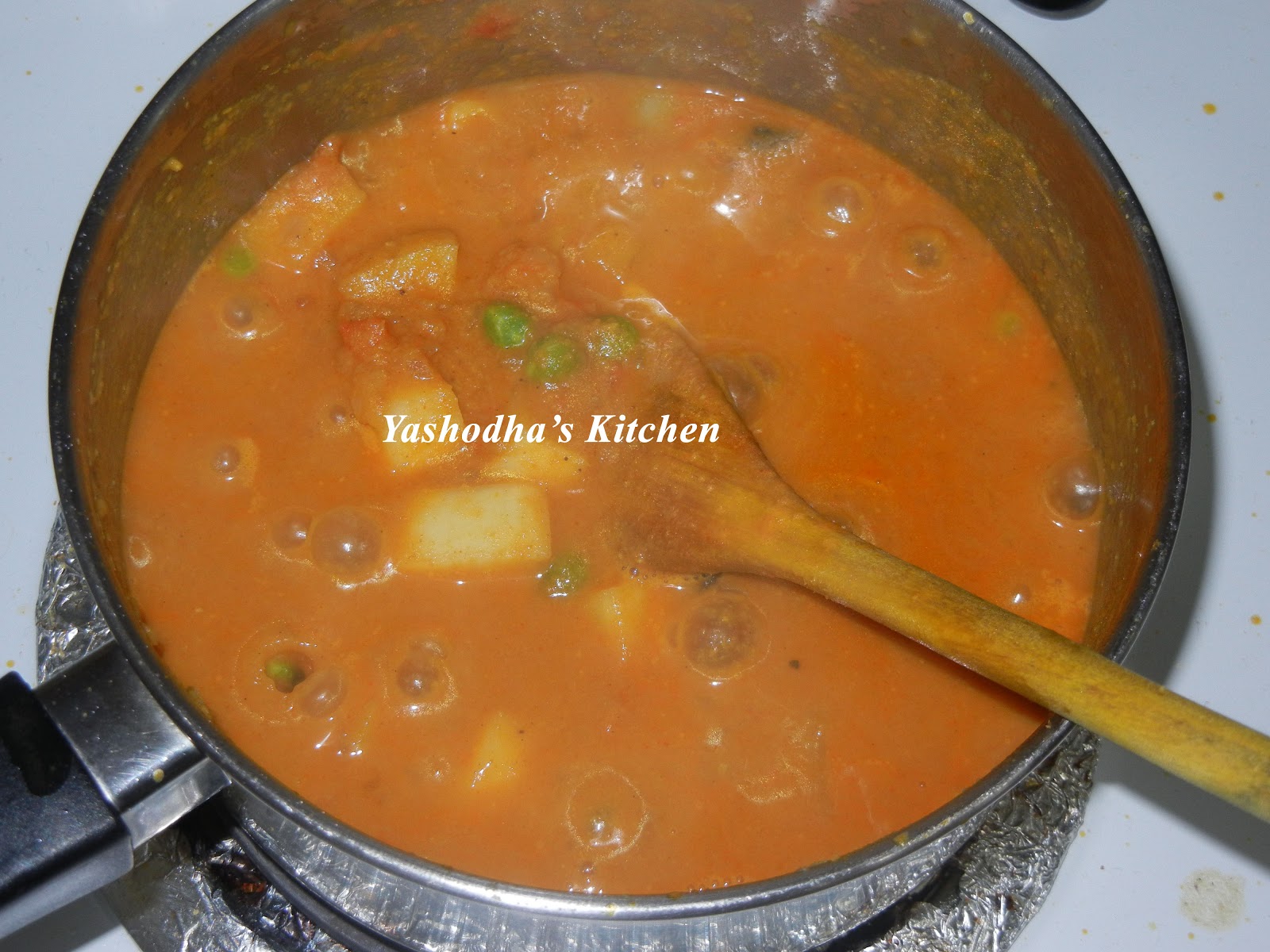 Yashodha's kitchen: NOOL KOL / TURNIP KORMA