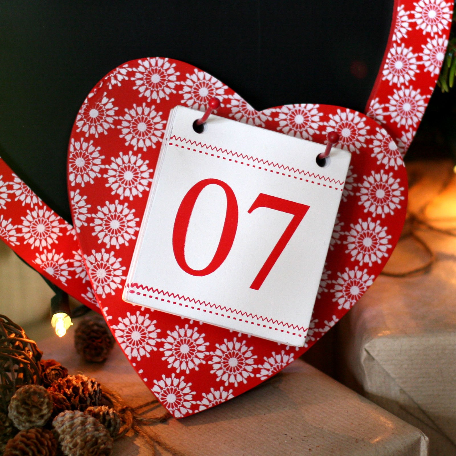 Ragged Glories: The Musical Advent Calendar - Door Number Seven