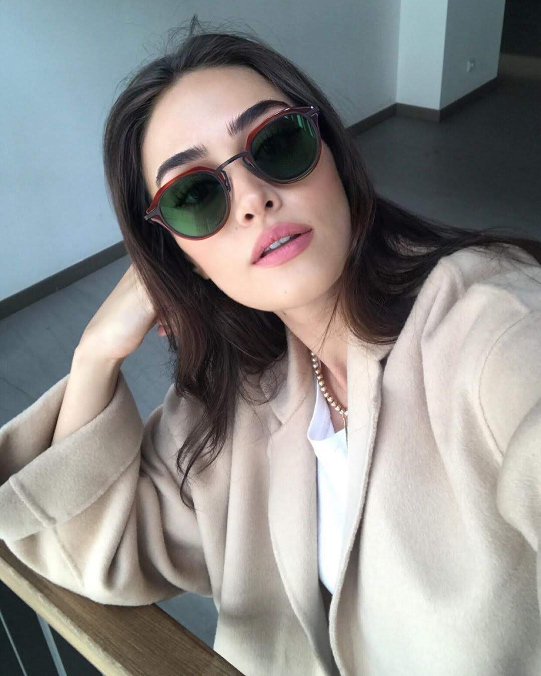 Halima Sultan( Esra Bilgic) Beautiful Clicks with her Brother Ali ...