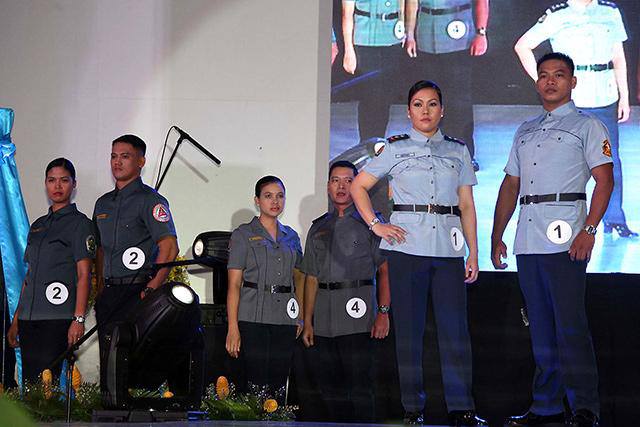 Popular Manila: Fashion Pulis: CopWalk PNP on the Ramp!