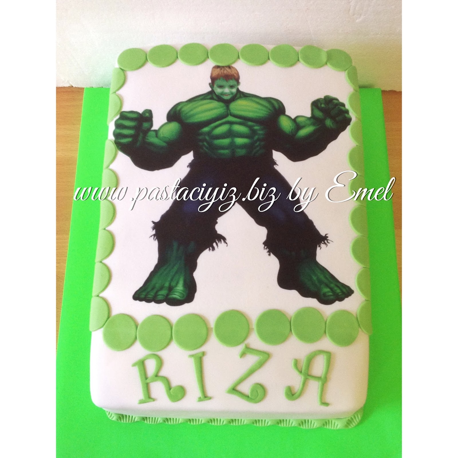 Pastaciyiz.biz: RESİMLİ HULK PASTA