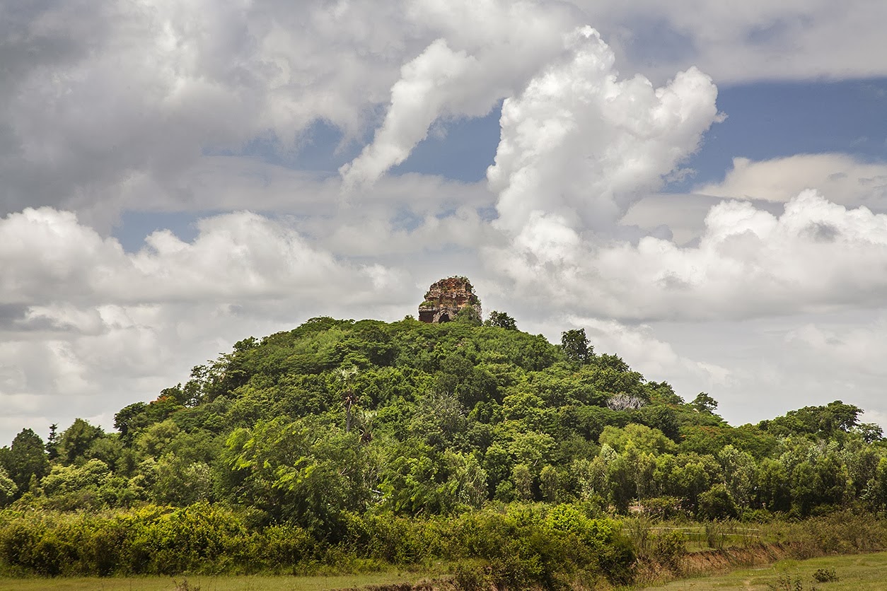 Angkor For Khmer: Da Mountain (Phnom Da)