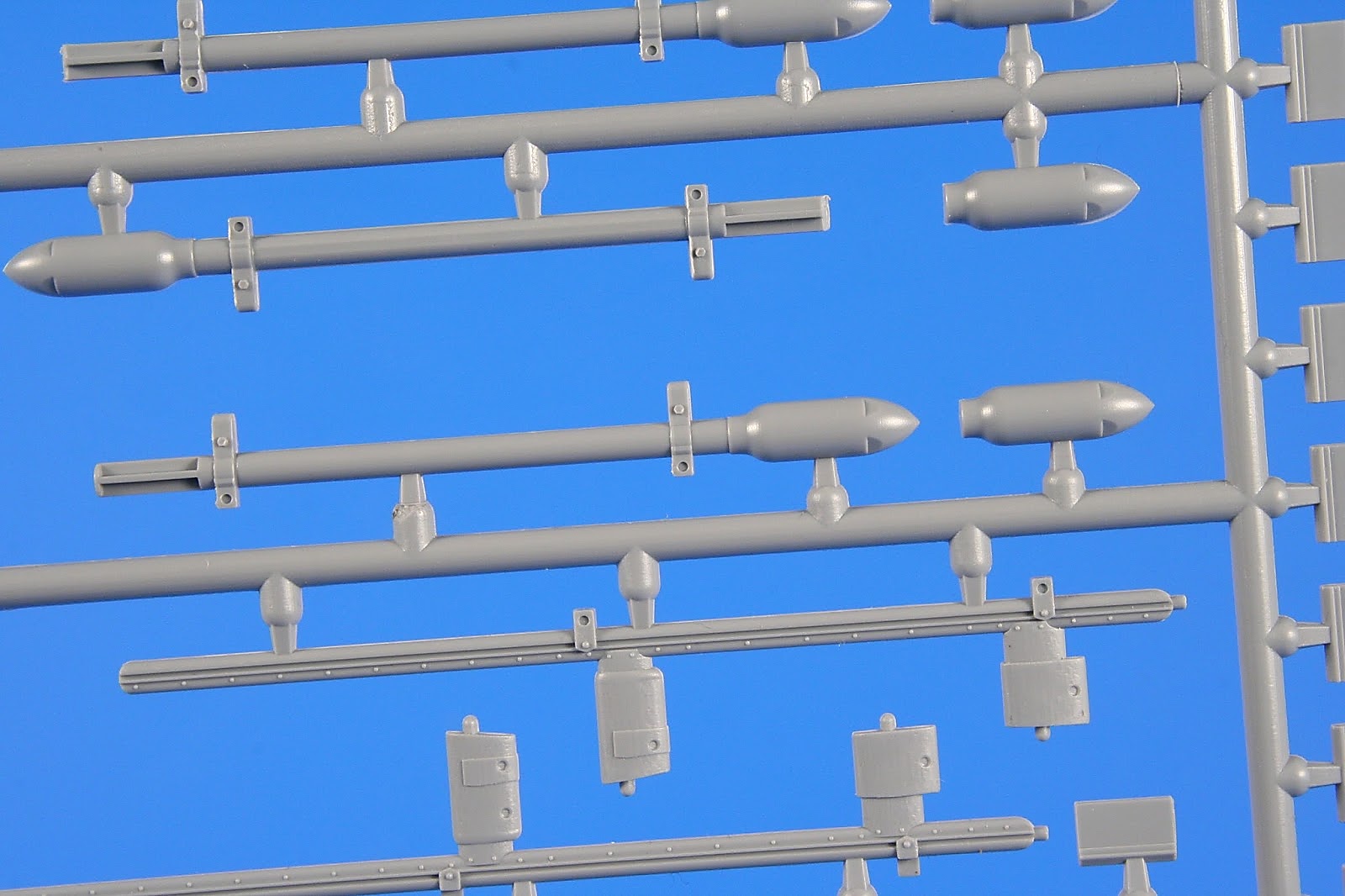 SH32075 RP-3 60 lb SAP ‘British WW2 Rocket Projectiles’