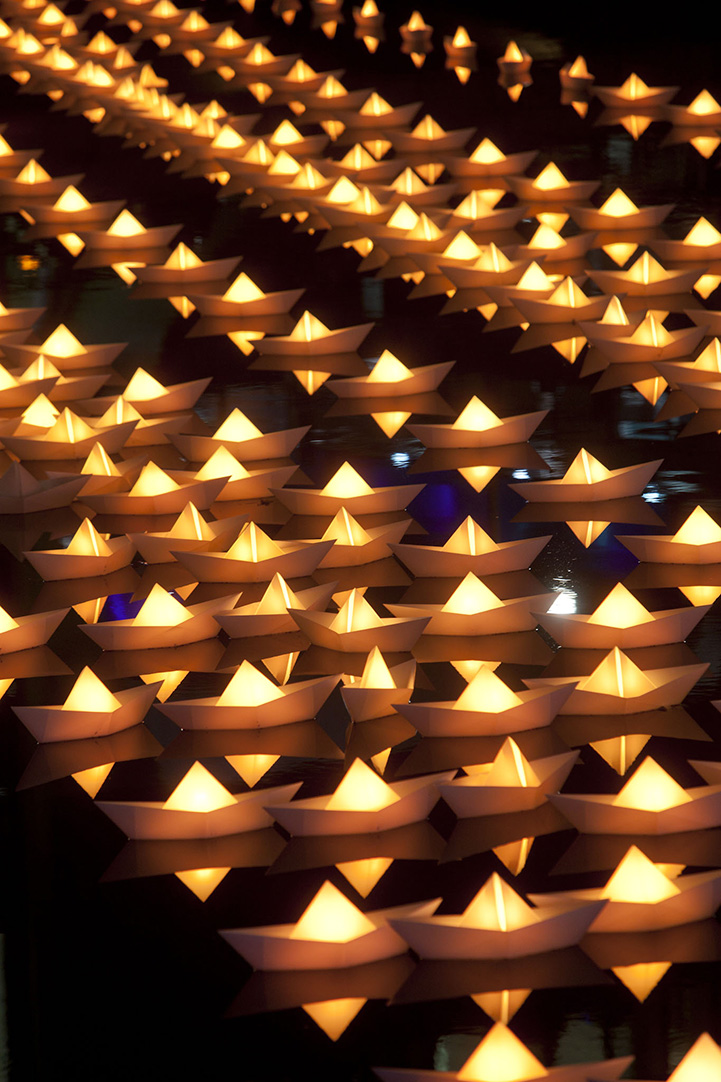 londres Gloria ronchi claudio bengui barcos iluminados Carnary Wharf ...