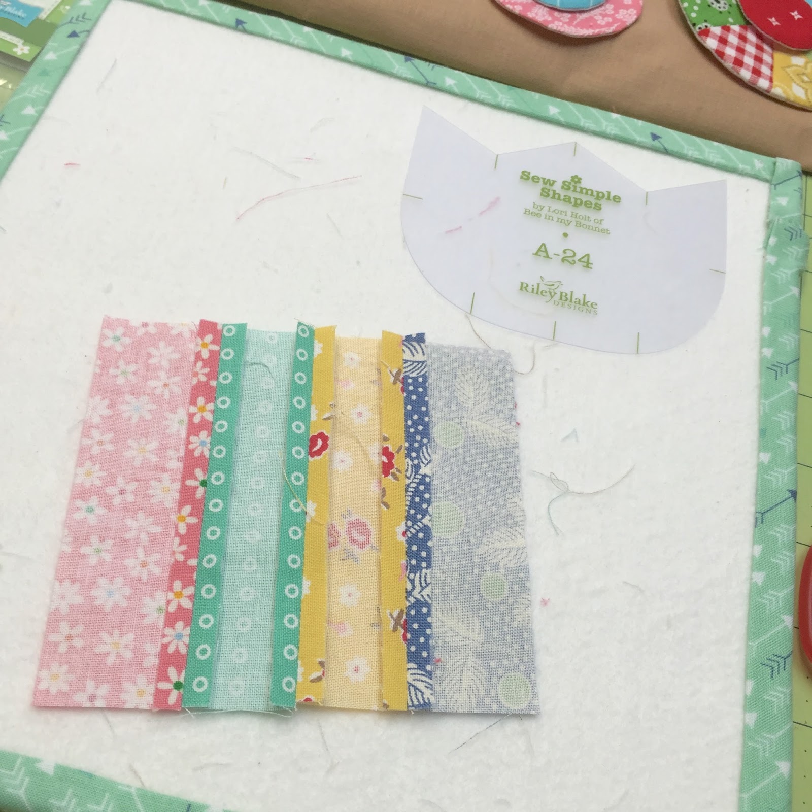 Sew Simple Shapes - Patchwork Tulip Tutorial with More Leaves and ...