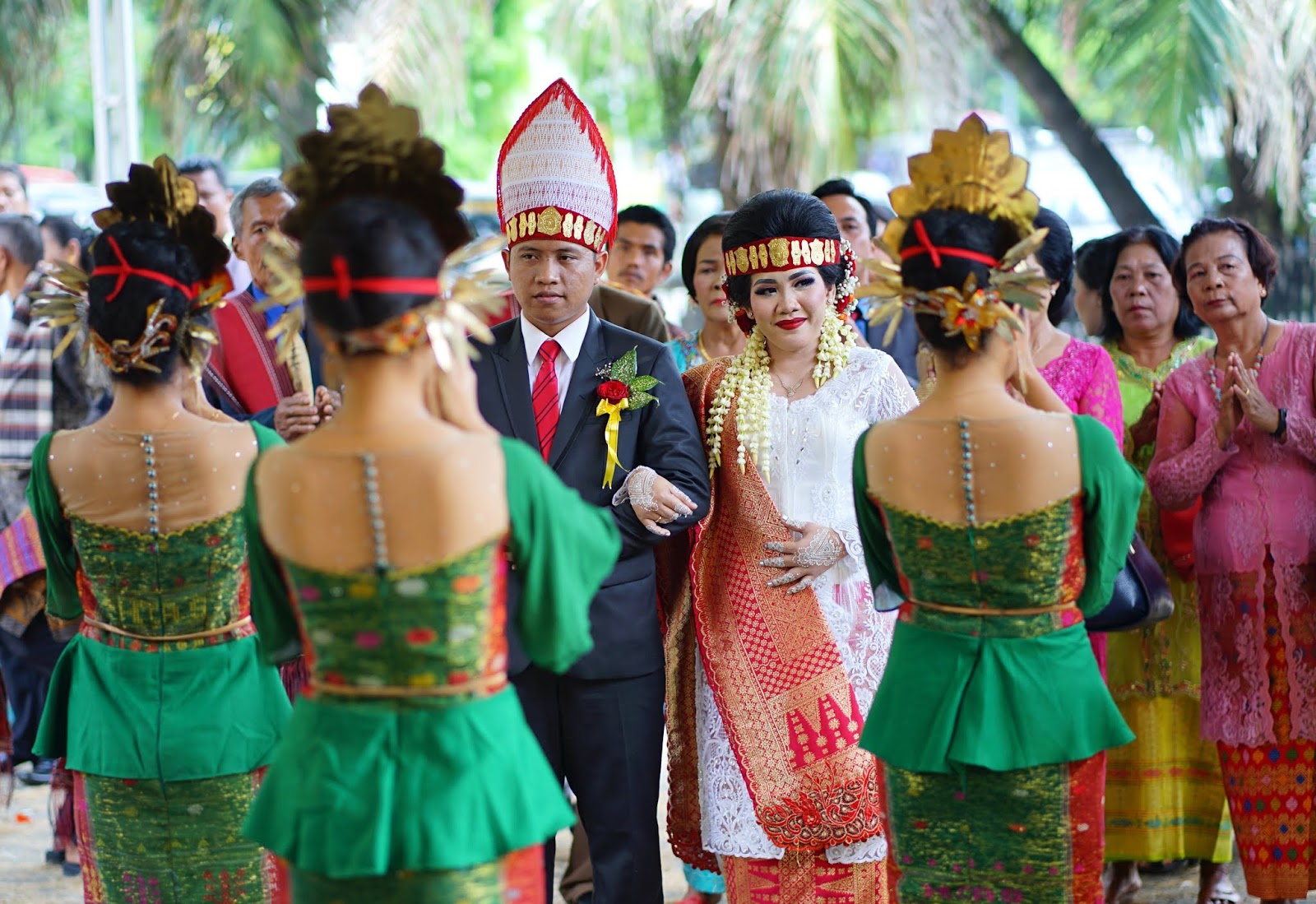 Zeinara Gallery Prawedding Medan: Photo Wedding adat Batak