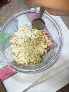 French Bread Pizza Recipe - Yummy Traditional