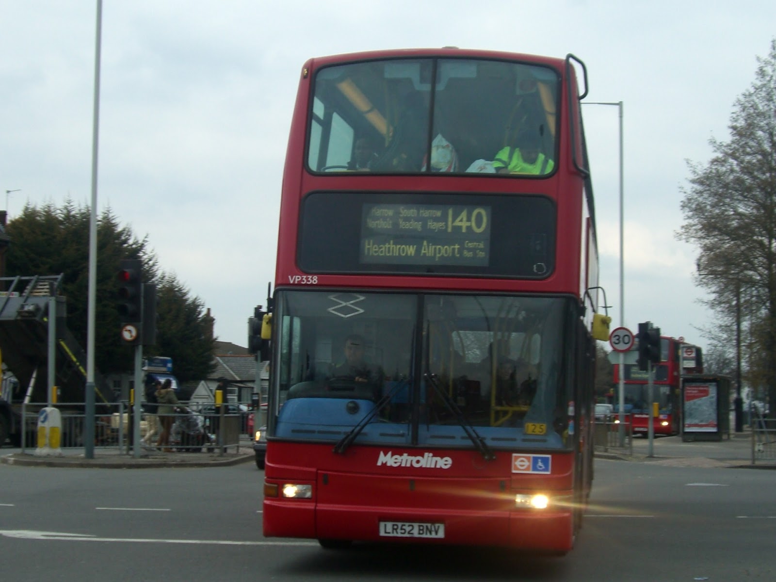 London Connected: Know Your Routes: Route 140