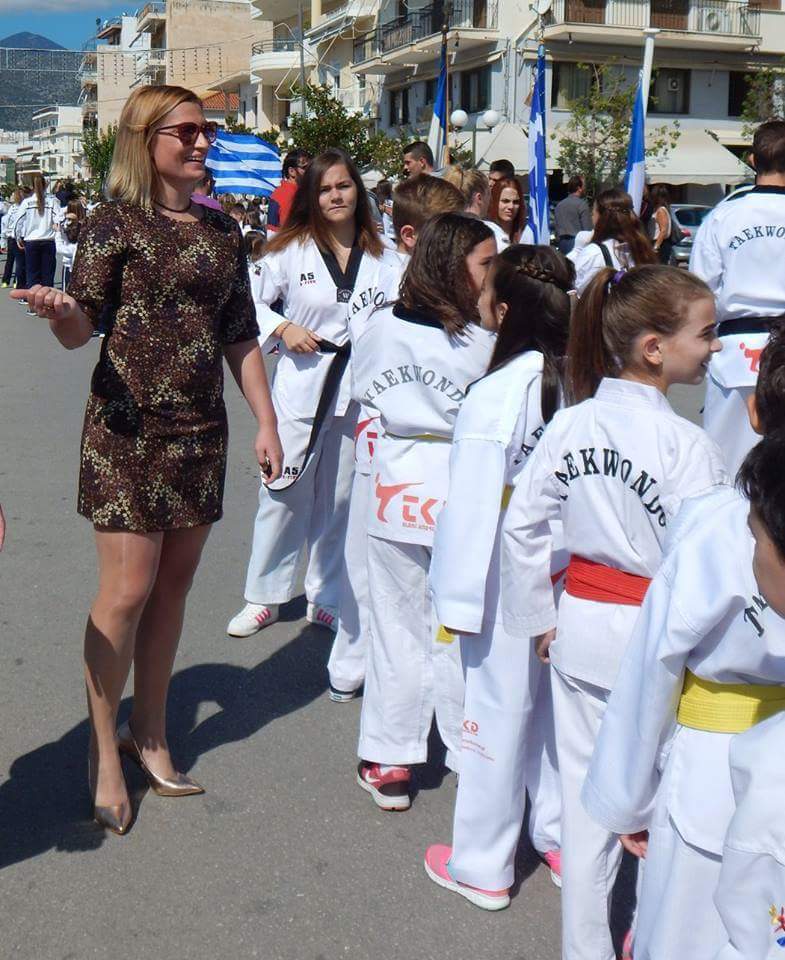 e-hani: Παρέλαση των αθλητων Taekwondo της κ.Ελένης Ανδρέου στην ...