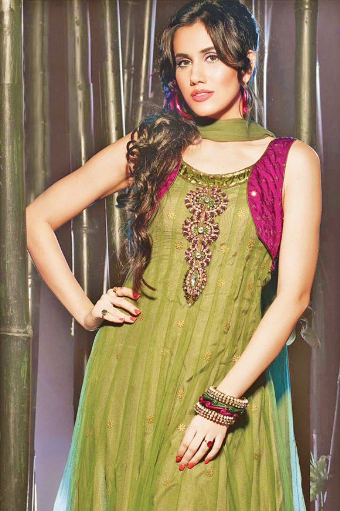Dresses Girls For Pakistan 2012 1001 - Dash of Fashion