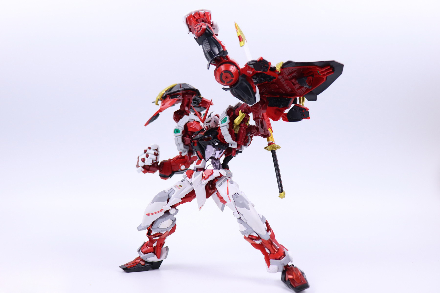 Review Daban 8814 MG 1/100 Gundam Astray Red Frame Powered Red Arm ...