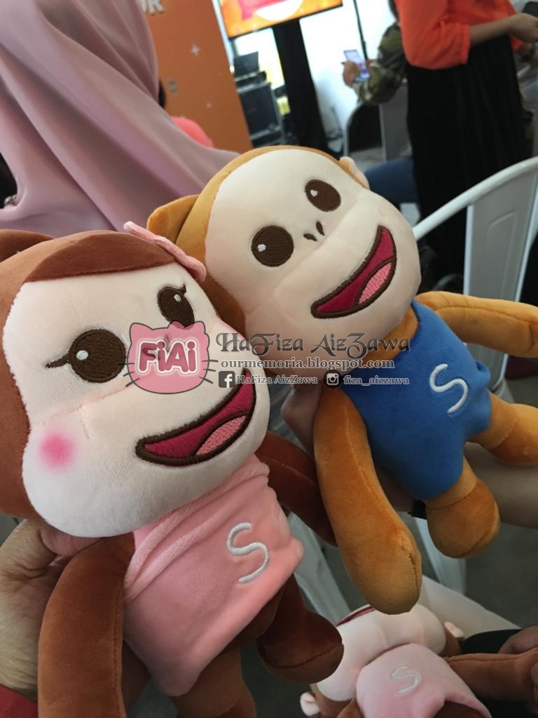 Shopee Mascot Sean and Sophie