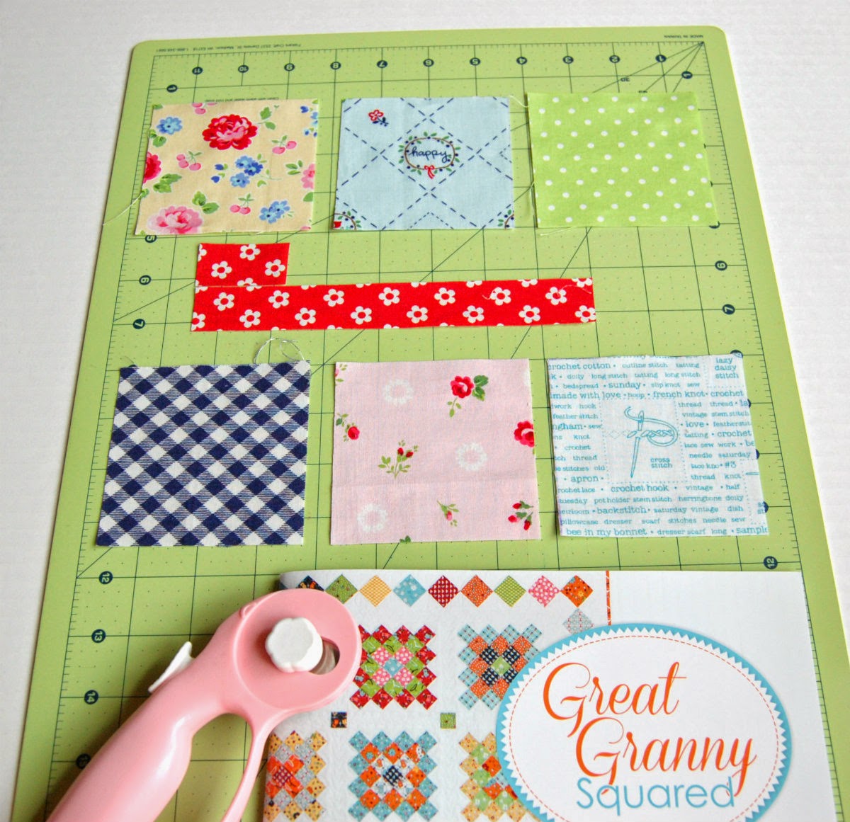 happy little cottage: Crochet Hook and Yarn Block