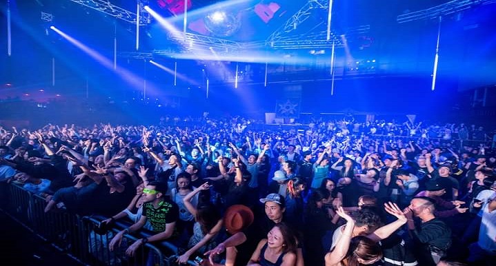 5 BEST Places to Visit in GOA at NIGHT - NightLife In GOA