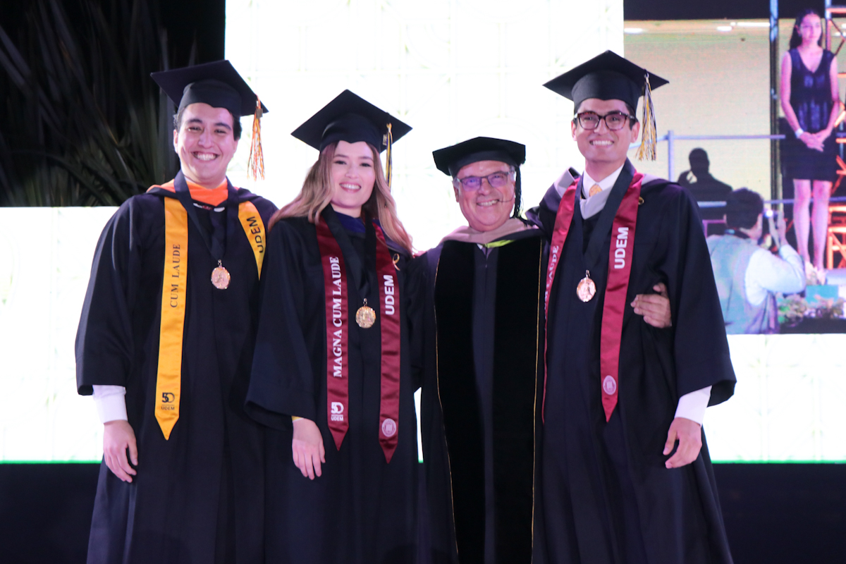 Otorga Commencement sello UDEM a la “generación dorada”