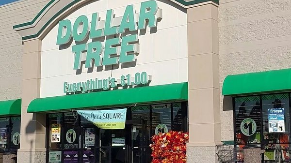 Michelle's Romantic Tangle: Dollar Tree Crafter's Square