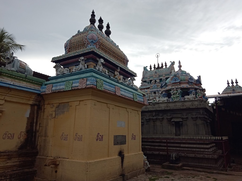 Tamilnadu Tourism: Brahmapureeswarar Temple, Sitharkadu, Mayiladuthurai