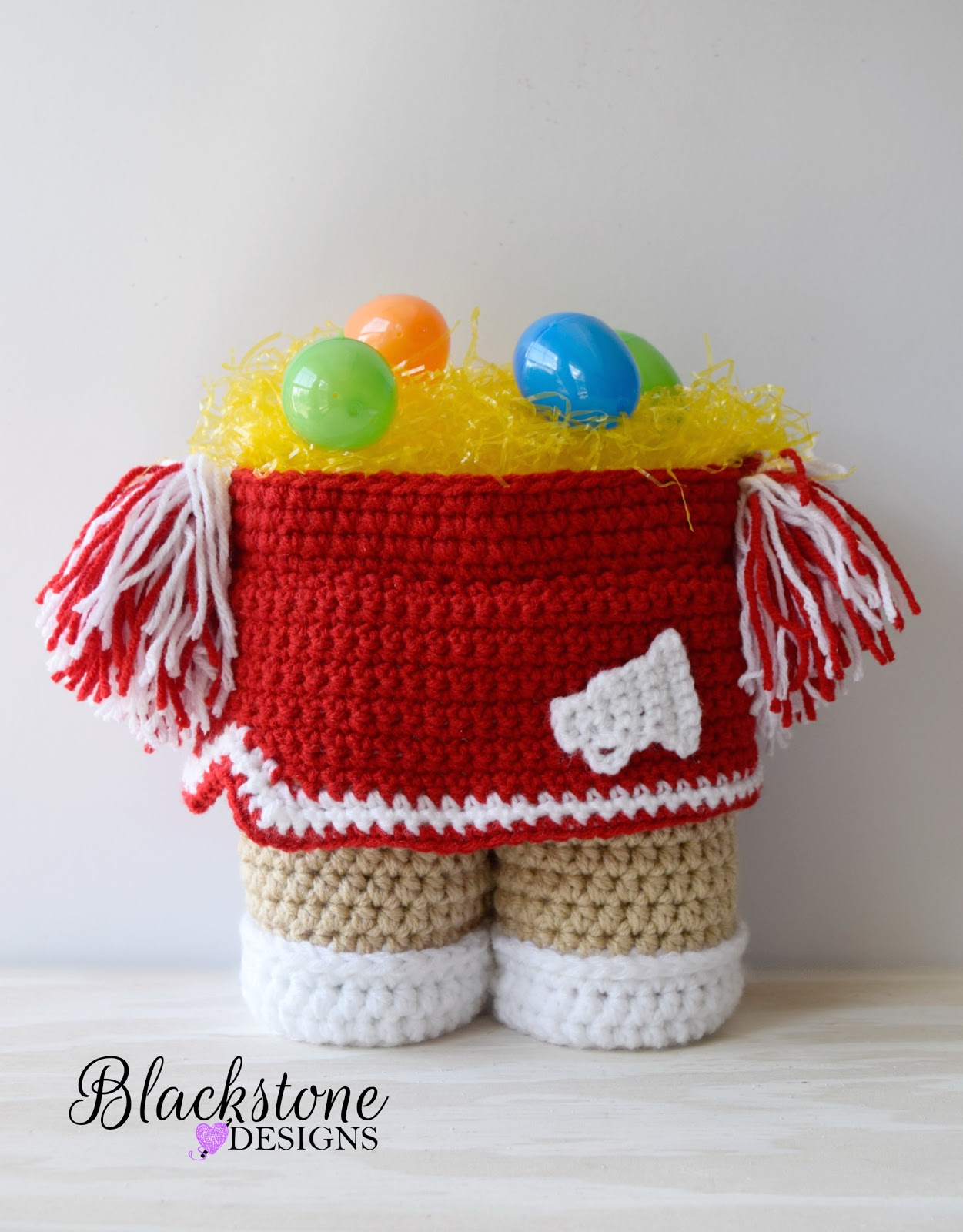 How to Make a Messy Pom Pom Using Your Hands - Free Tutorial ...
