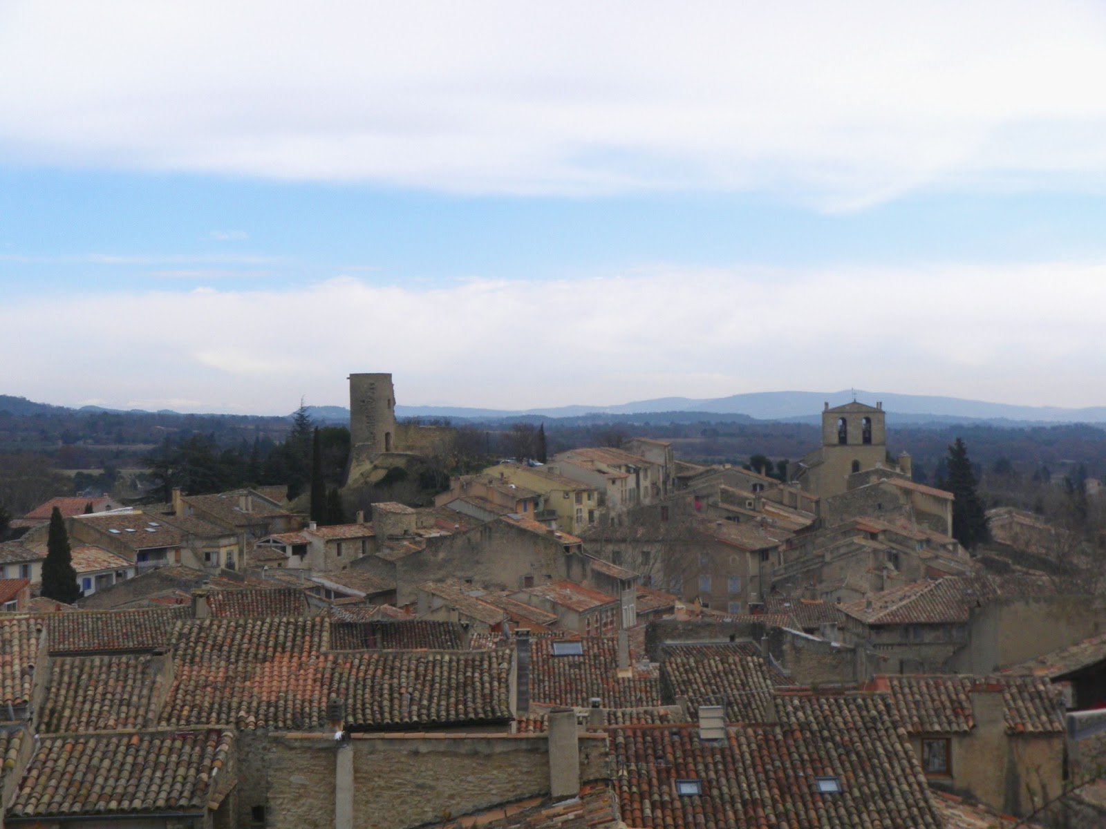 Hiking in Provence: Cucuron, south Luberon