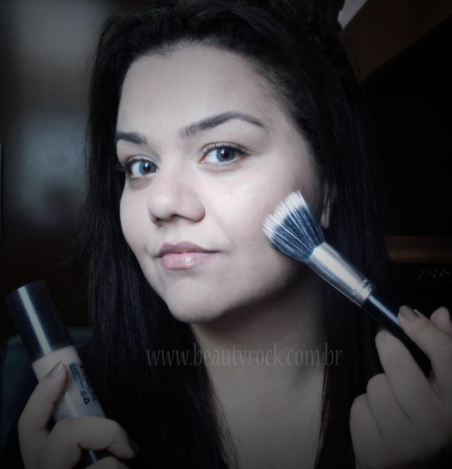 Beauty Rock: Como Aplicar Base Corretamente