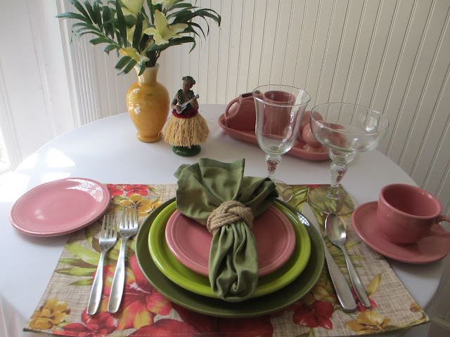 Table for One: Hawaiian Tablescapes