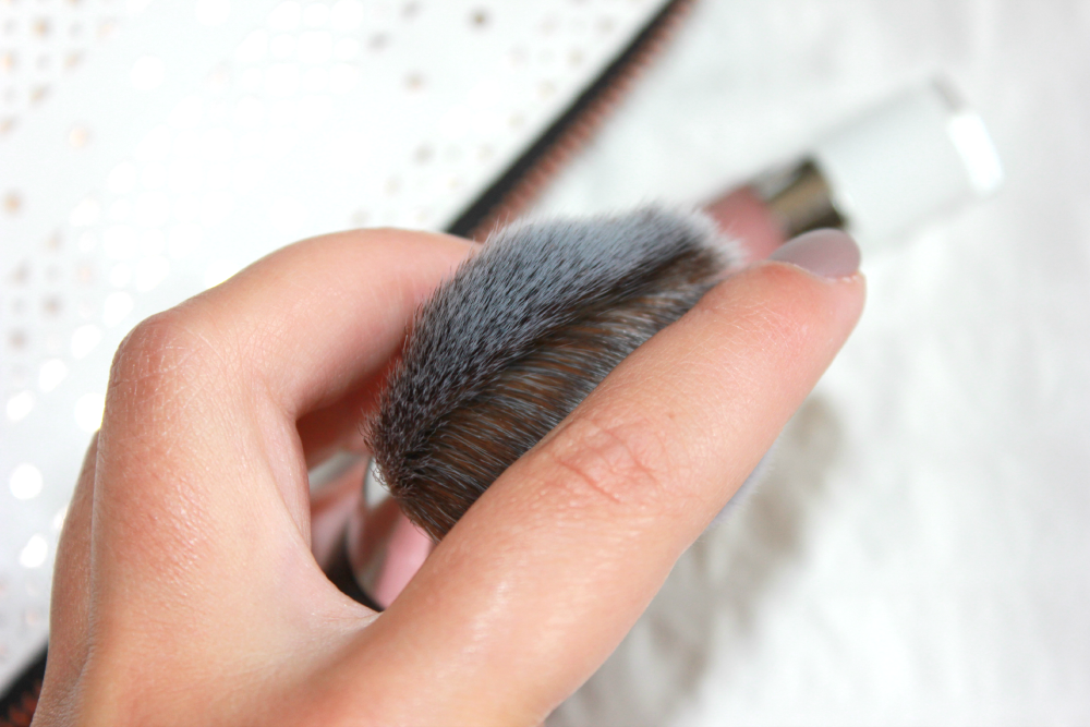 New E.l.f. Blending Brush | Eline Blaise