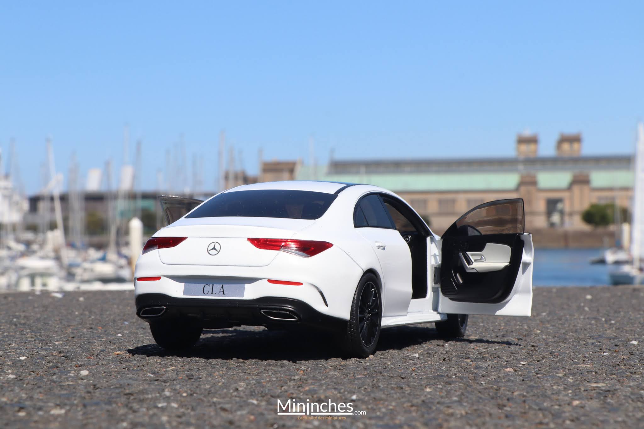 Mercedes-Benz CLA Coupe (C118) 1/18 par Solido - Une miniature premium ...