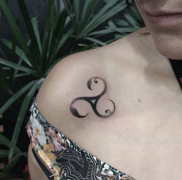 50+ Irish Celtic Tattoos For Men (2019) Ancient Tribal Designs | Tattoo ...