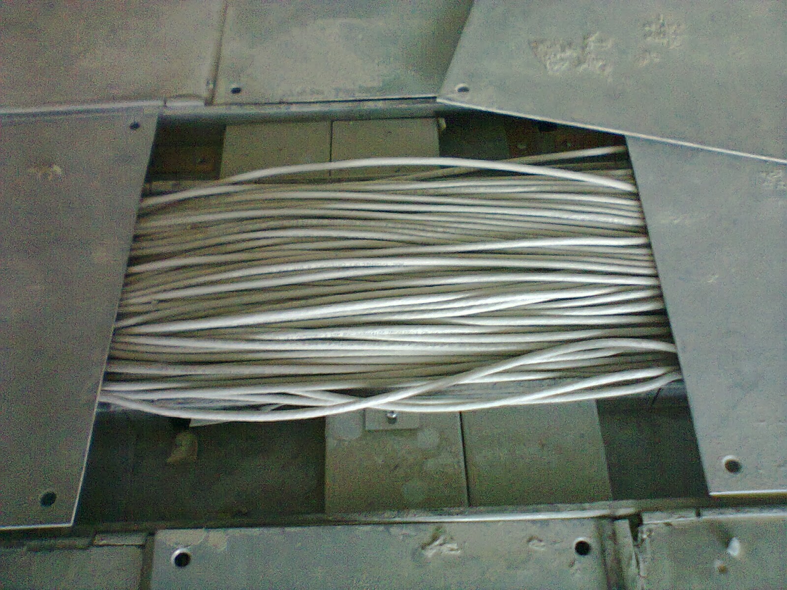 Engineering Boy: Flush Floor Trunking ; The Wrong Things That Most ...