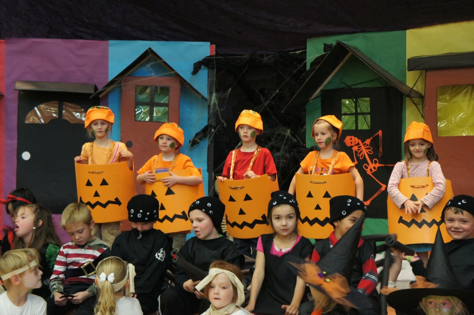 Kindergarten Kiosk: Kindergarten Halloween Play