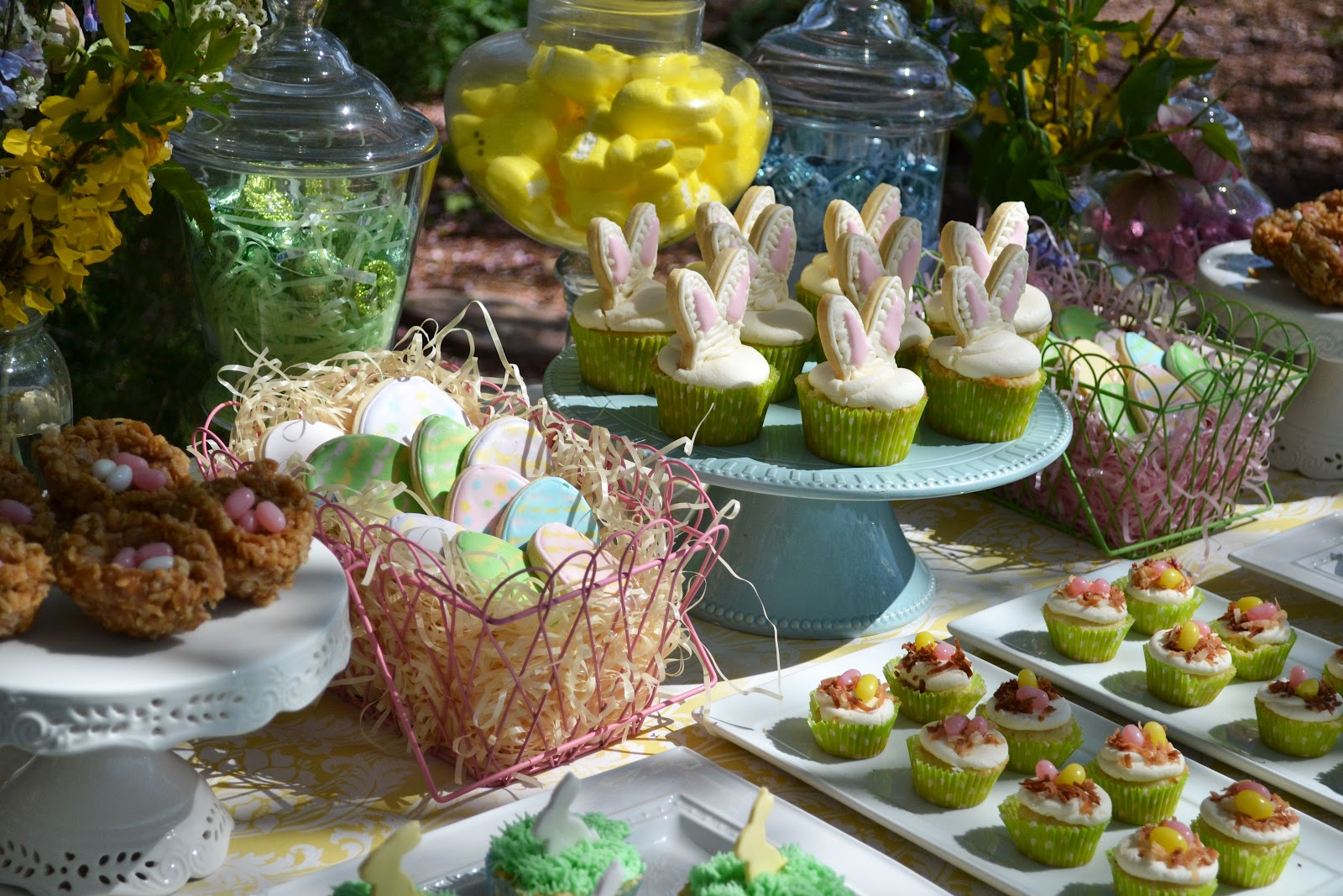 A Silver Nutmeg: Easter Party!