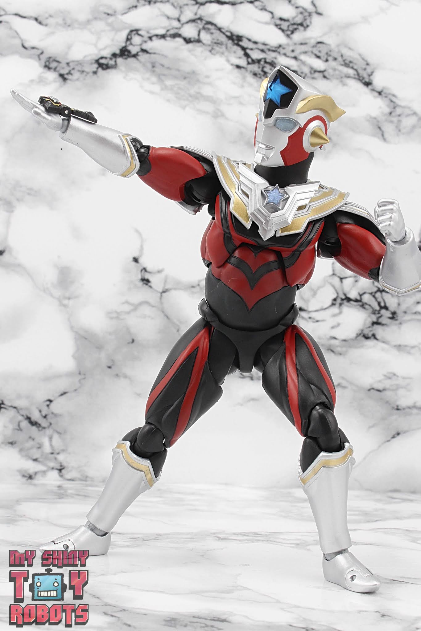 My Shiny Toy Robots: Toybox REVIEW: S.H. Figuarts Ultraman Titas