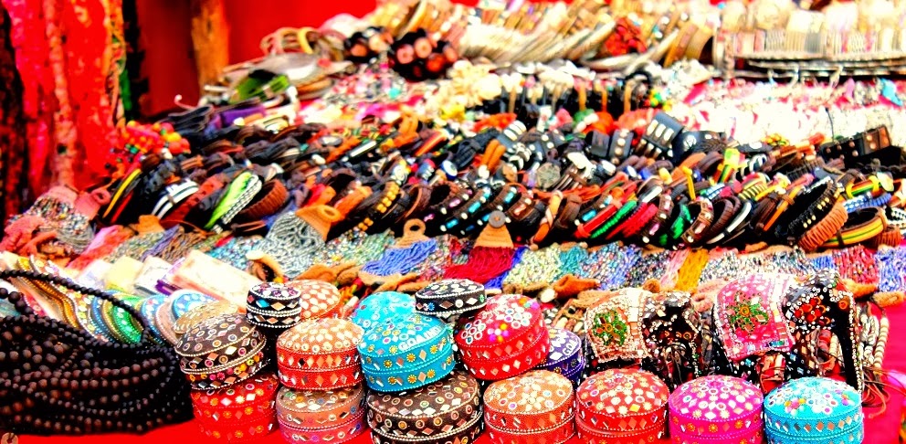 Motley Delhi: A Visualized showpiece of traditional Indian culture ...