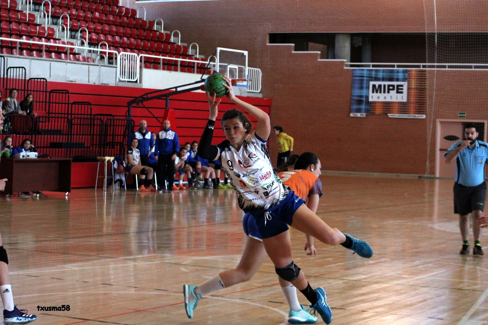 txusma58: Elda Prestigio Juvenil pierde contra H. Mislata (27-31) txusma58: Elda Prestigio Juvenil pierde contra H. Mislata (27-31)