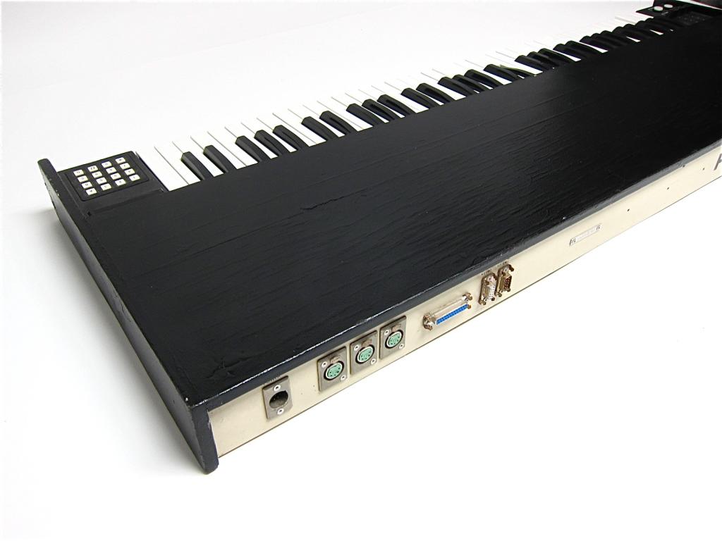 MATRIXSYNTH: FAIRLIGHT CMI KEYBOARD SN SNC088040