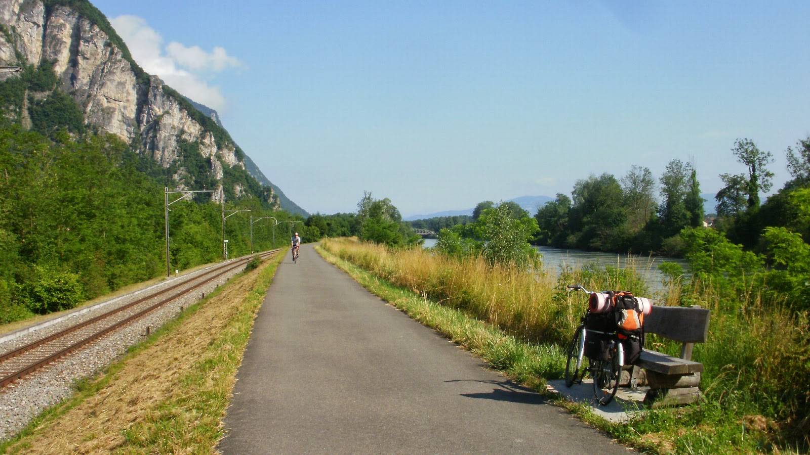 EXCURSII CU BICICLETA: Elvetia