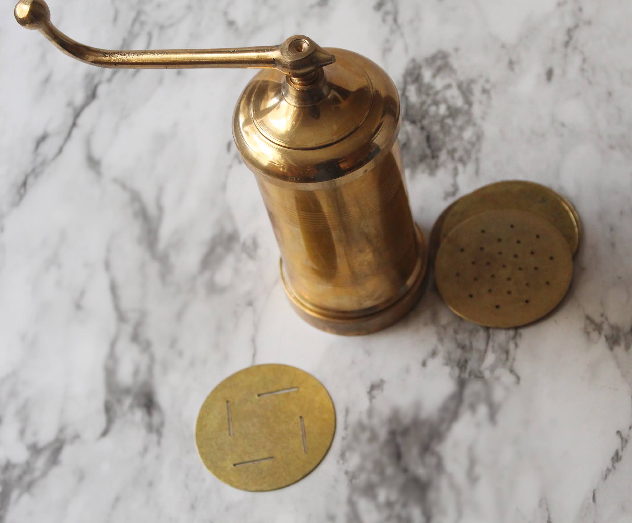 Pakkavada- Ribbon Pakoda- Kerala Snack Recipe