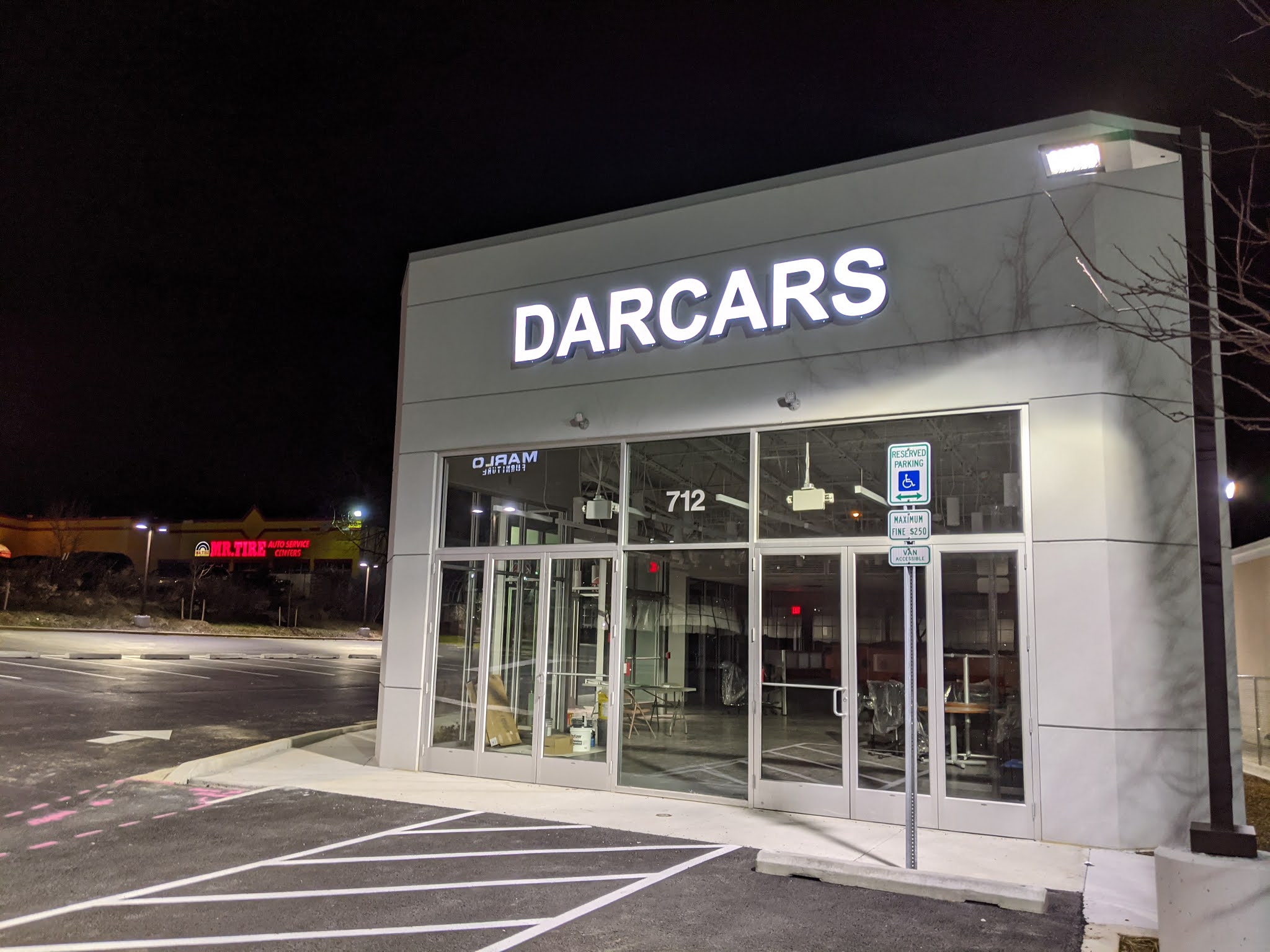 Rockville Nights: Darcars opening new Rockville location