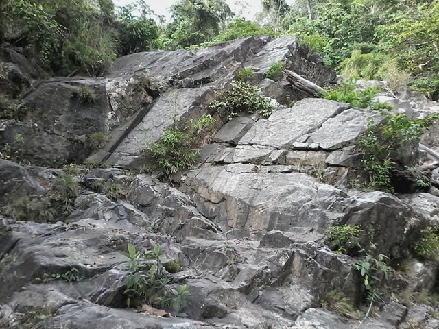 Bouldering the Rocky Falls of Oriod River | 1 Nation, 1 Lifetime, 7k107 ...