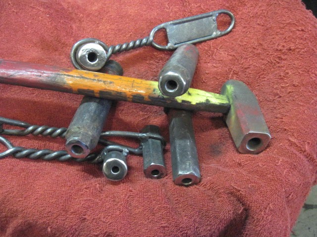 Persimmon Forge: Professional Blacksmithing: Making A Monkey Tool