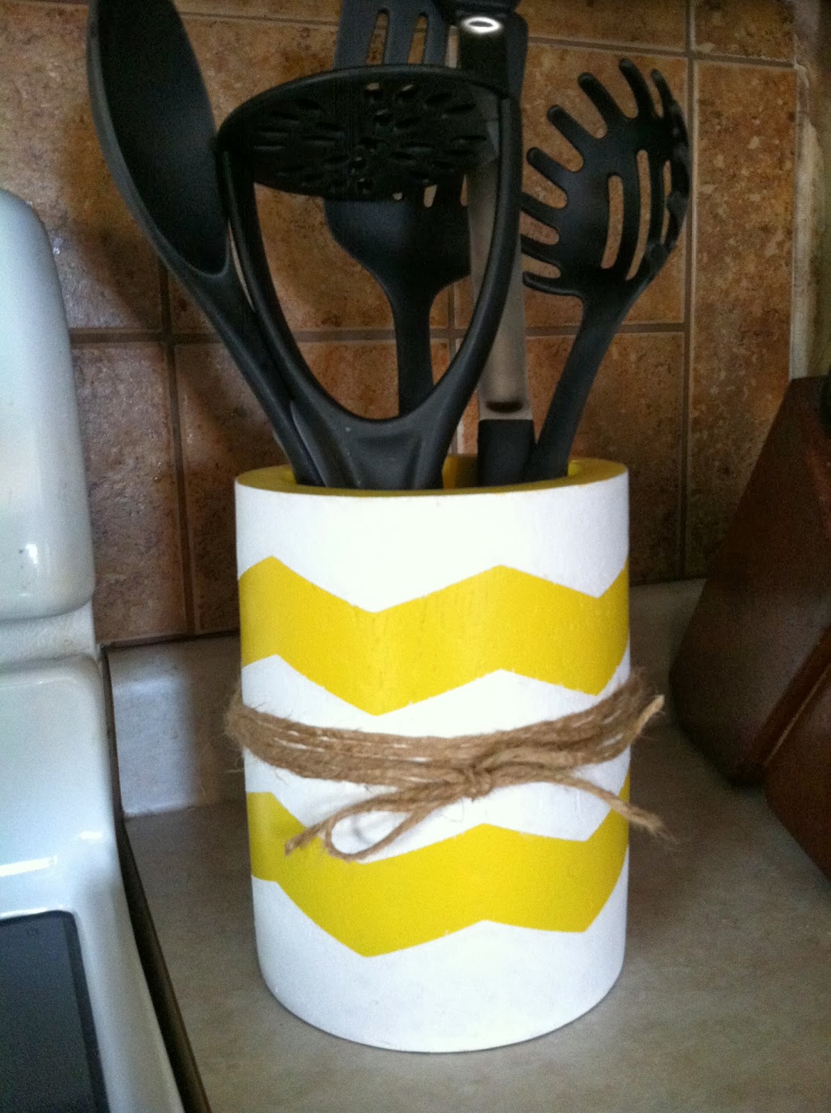Burlap and Bananas: Brighten Up your Kitchen with these Two Easy DIY ...