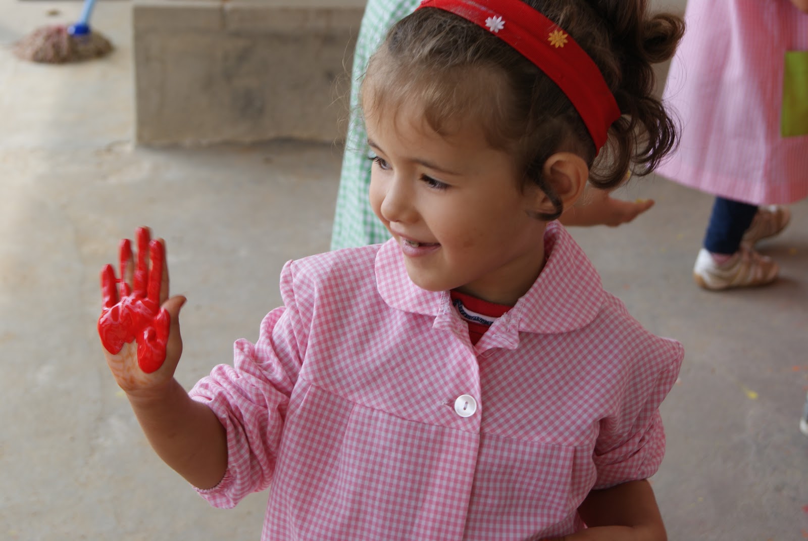 Els grans dels petits: MOLTA SORT, SARA!!!