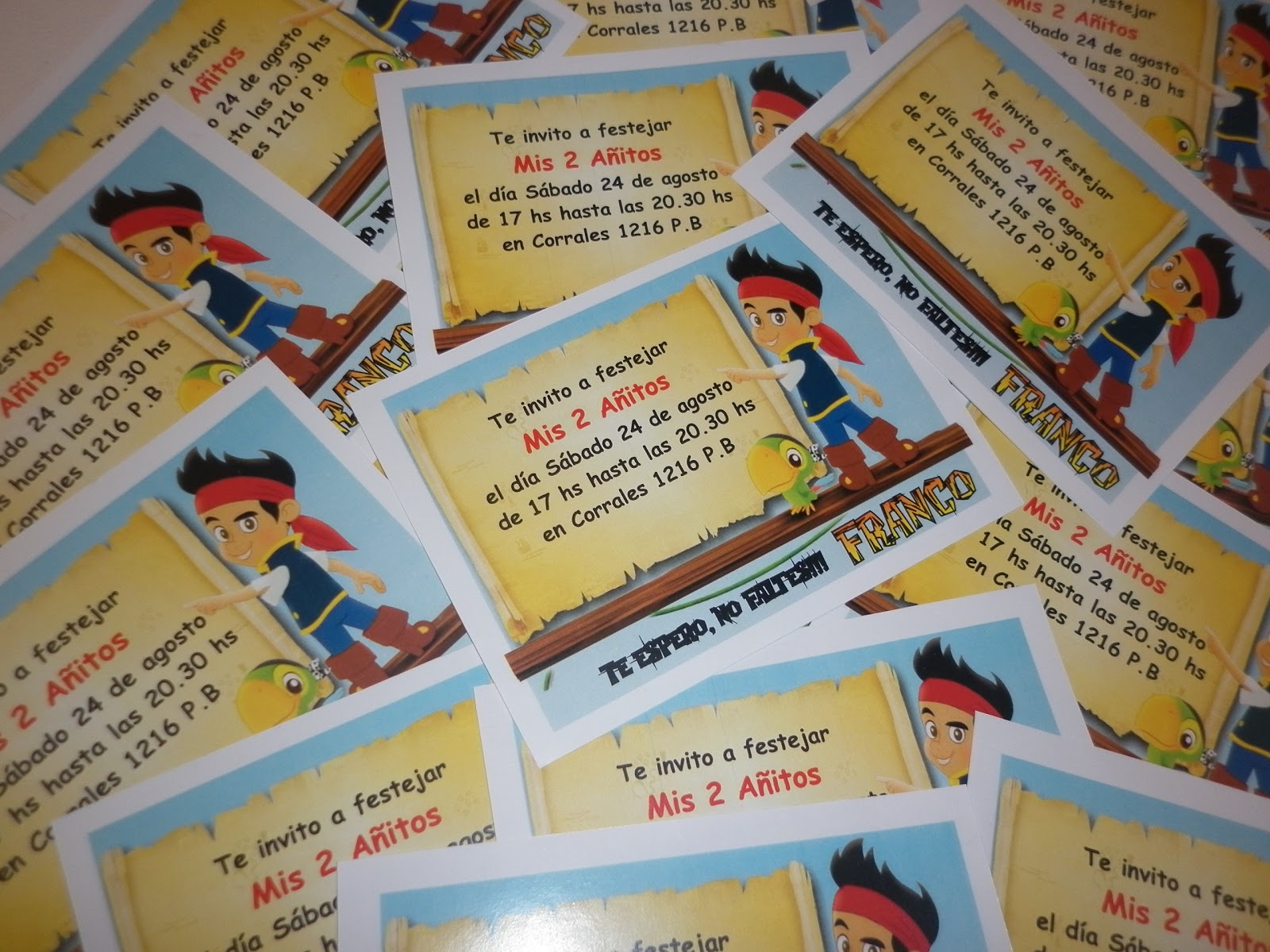 Deco, arte y juegos: Tarjetas de invitación de Jake y los piratas