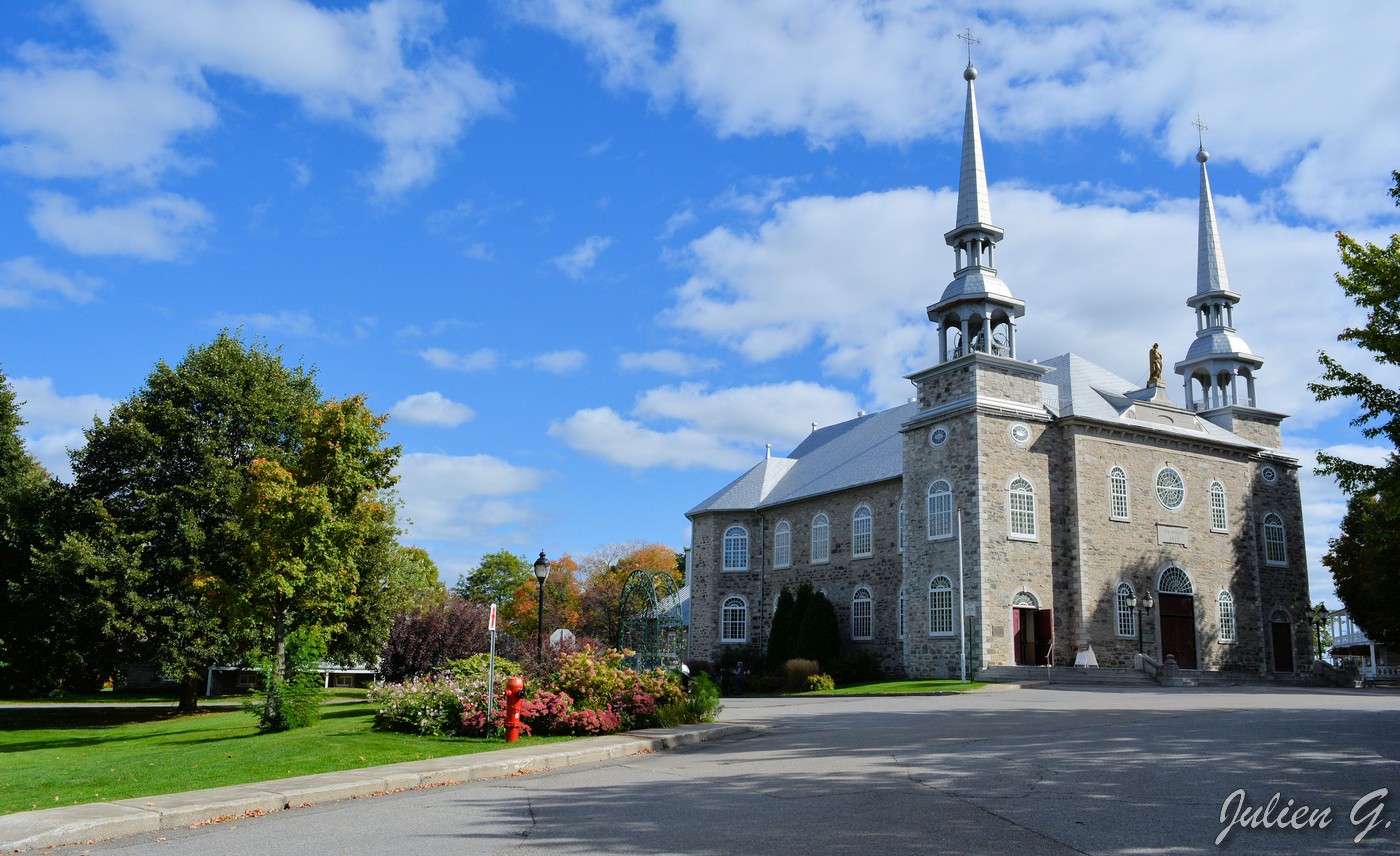 Coins du Monde: CANADA - Québec - Le village de Deschambault