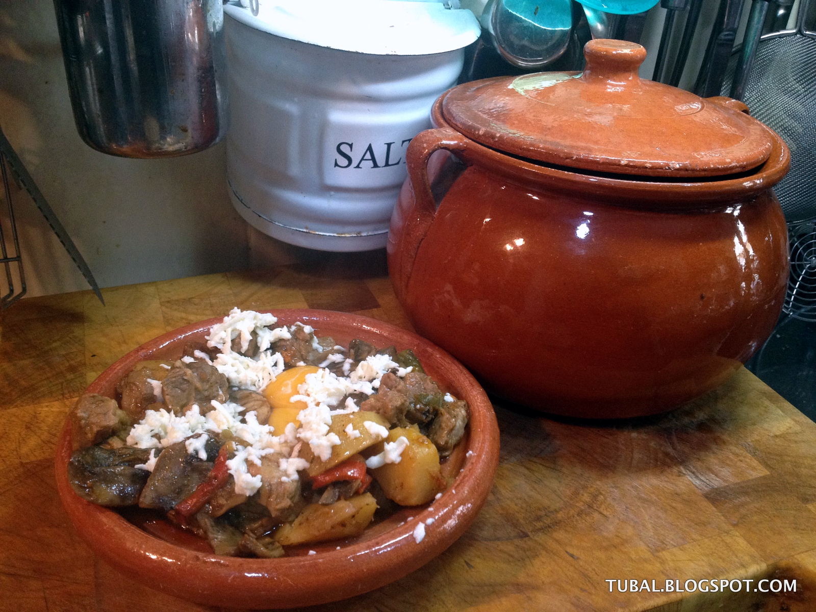 TUBAL: KAVARMA DE CERDO BÚLGARO