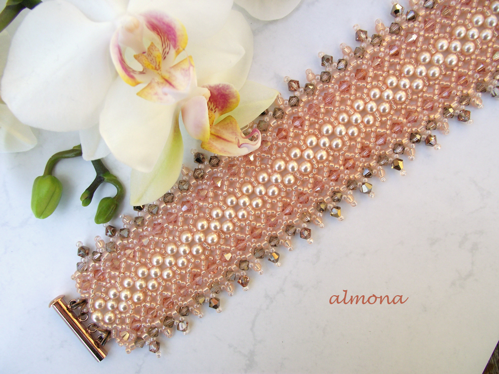 AlmonaDesign: Crystal Lace