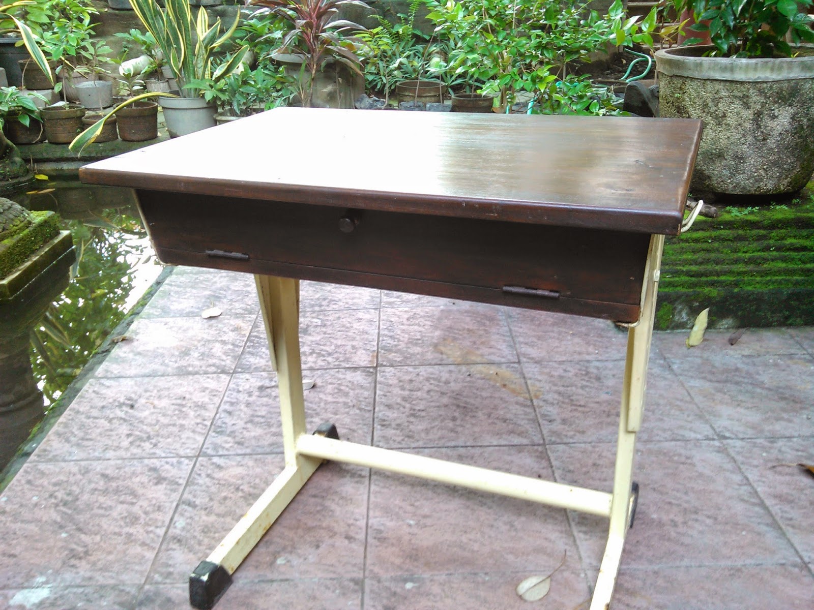 antikan jadoel: Meja vintage