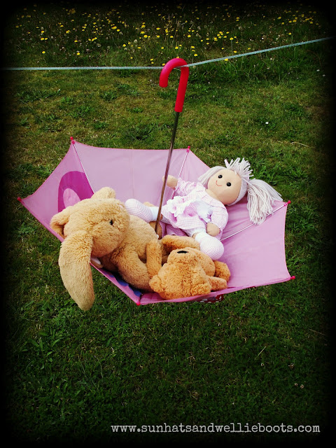 Sun Hats & Wellie Boots: DIY Zip Wire for Toys