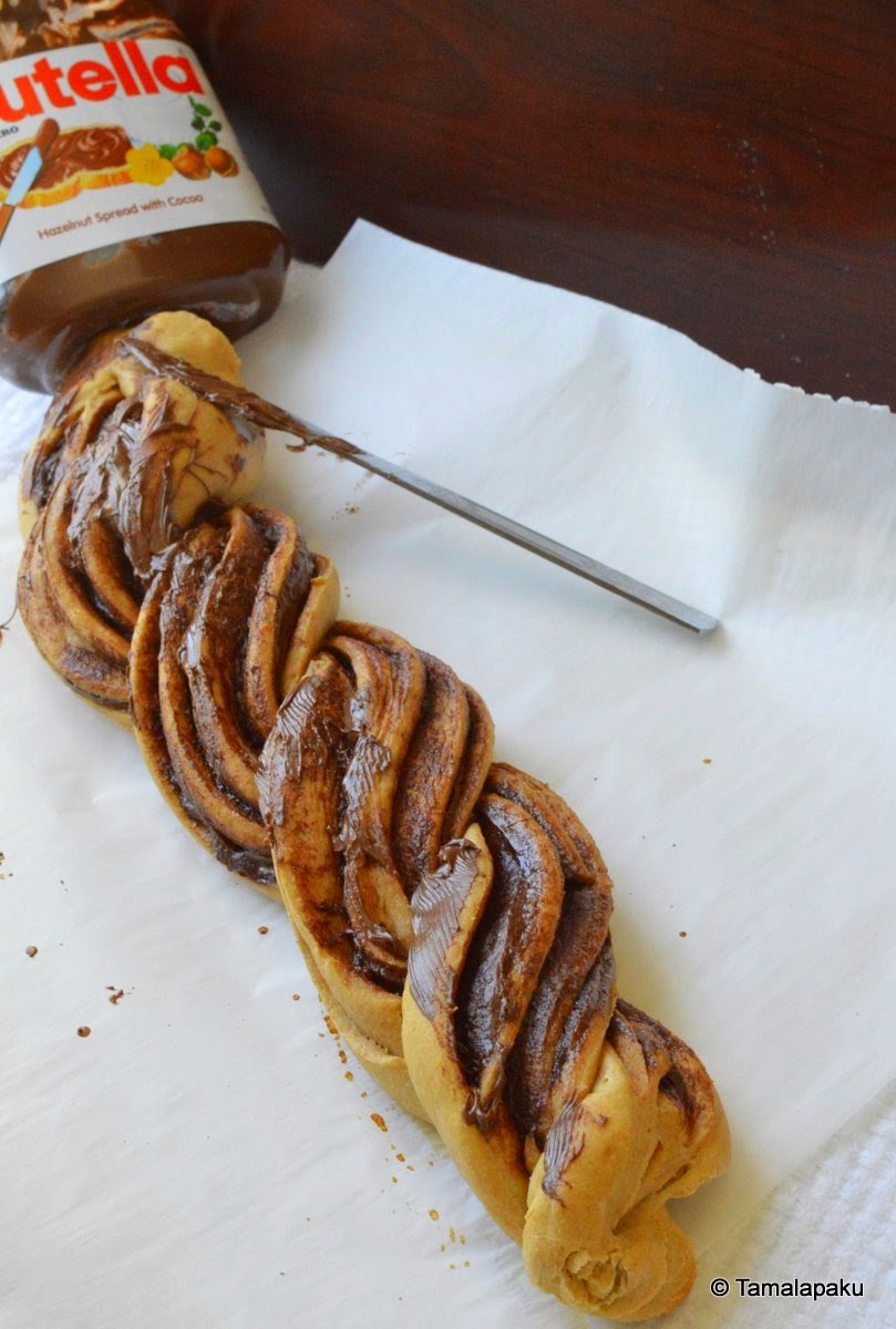 Nutella Braided Bread ~ Tamalapaku
