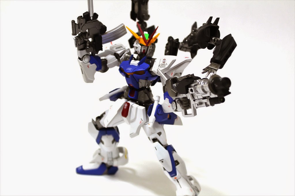 GUNDAM GUY: MG 1/100 Gundam Astray Out Frame D - Custom Build